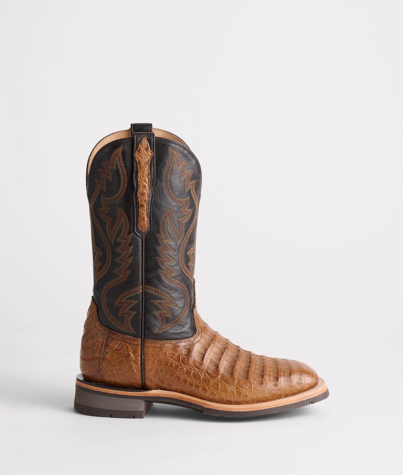 Lucchese Bootmaker 0fficisl Website | Cowboy Boots and Western Wear
